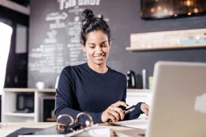 7 Easiest Bank Accounts to Open Online in 2025